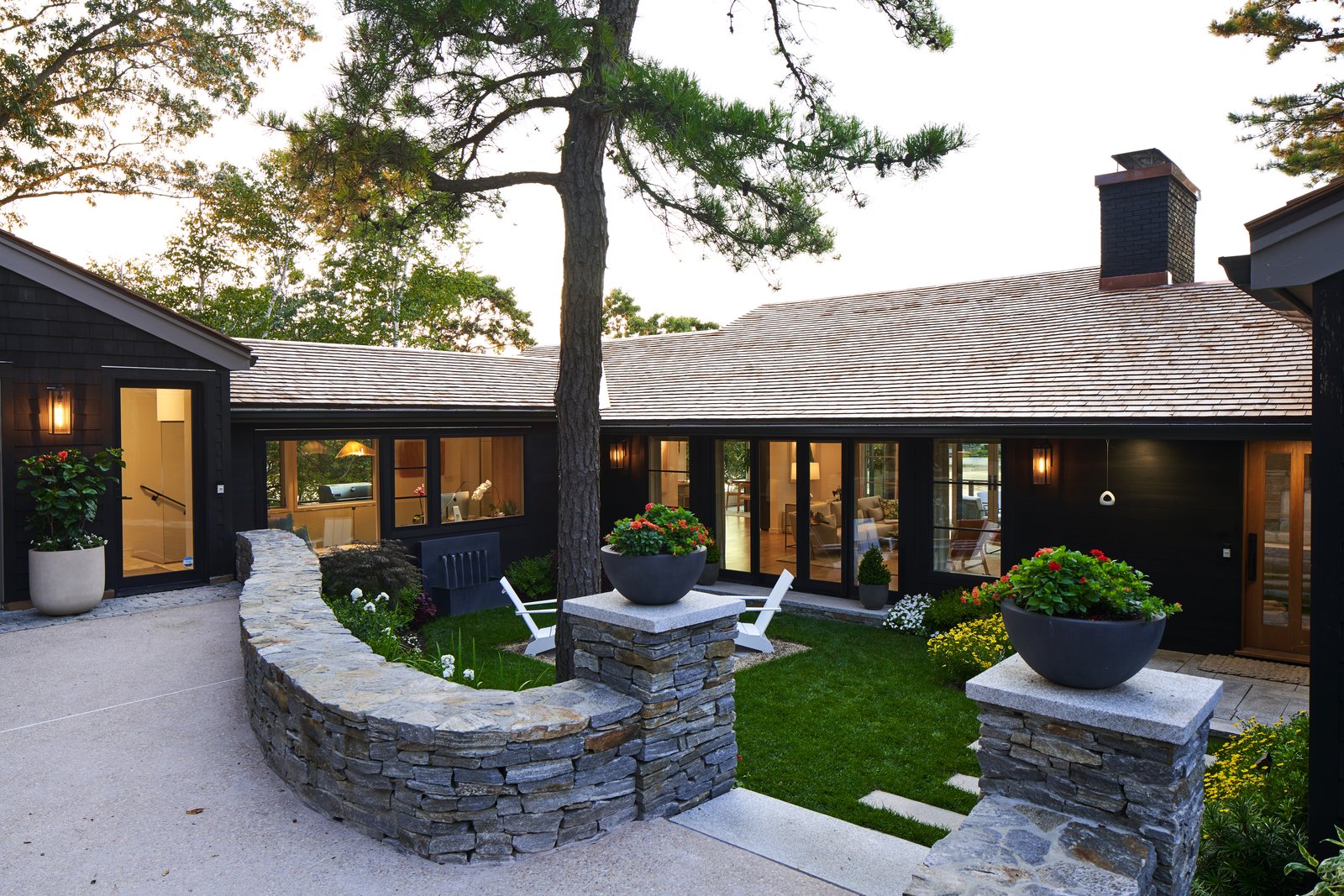 Photo 5 of 8 in This Seaside Home Offers Comfort and Views for Today’s ...