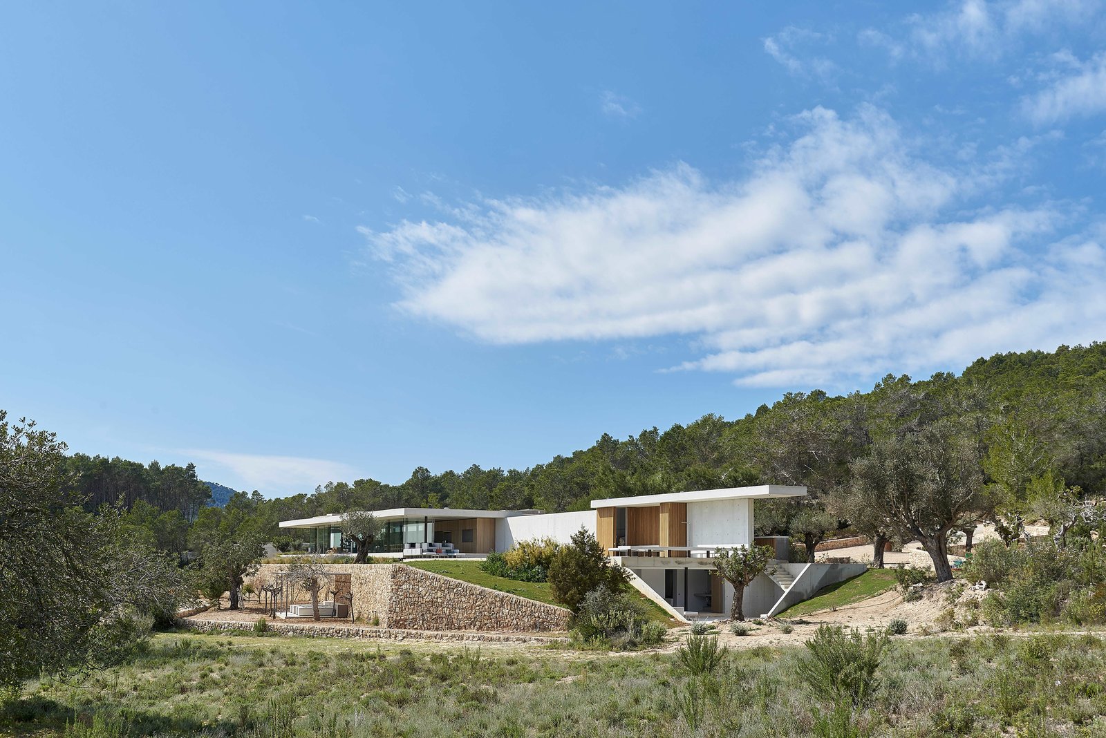 Photo 14 of 14 in Take A Rare Glimpse Into This Ultramodern Balearic ...