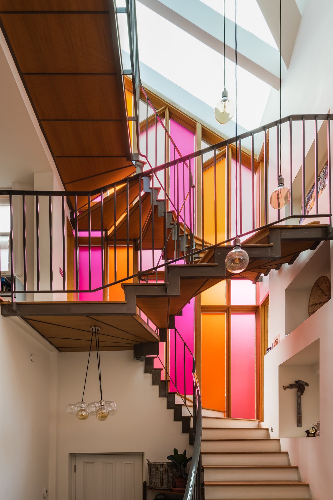 Photo 5 of 9 in An Oxford Edwardian With a Cantilevered Glass Addition ...