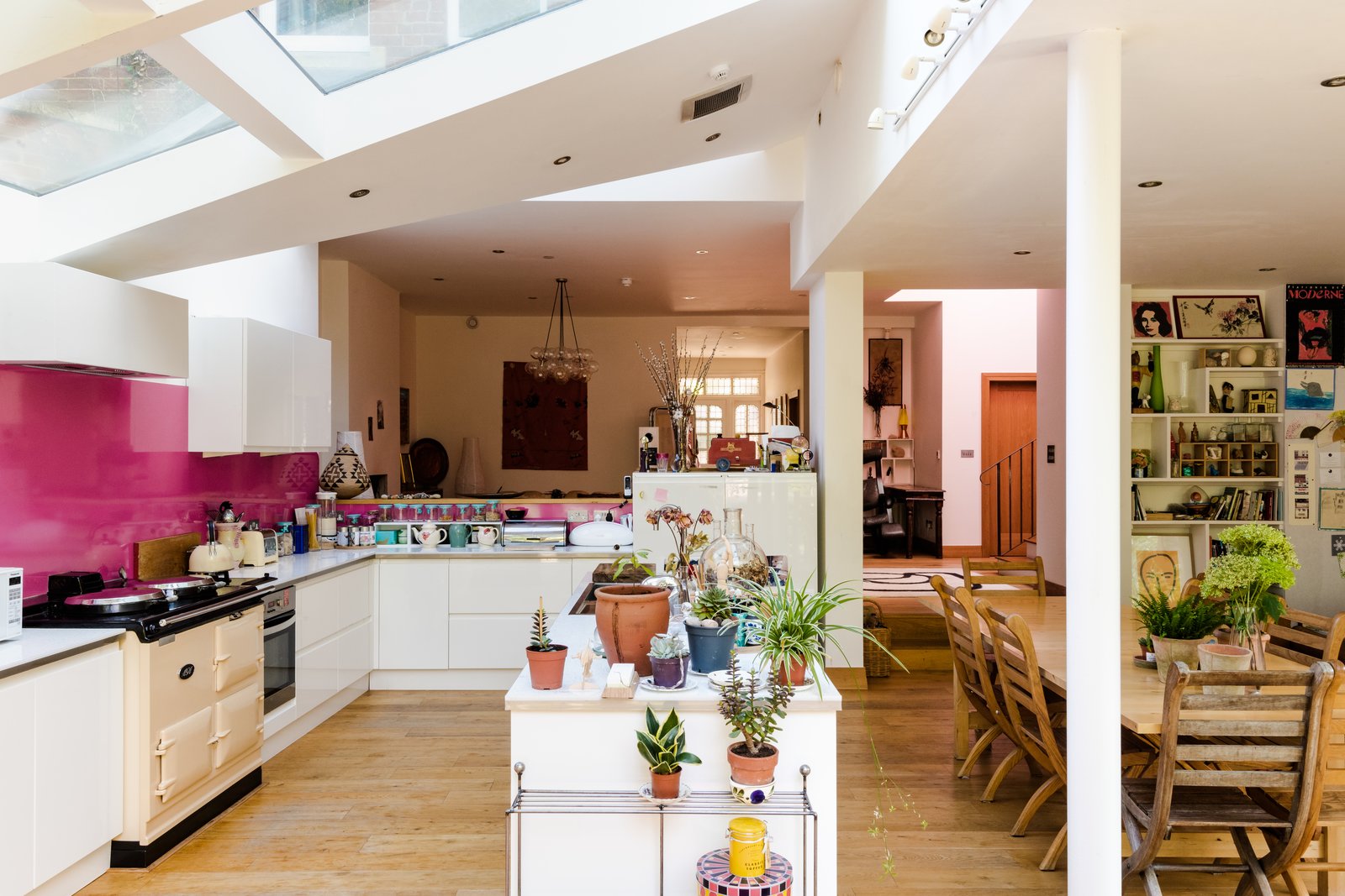 Photo 3 of 9 in An Oxford Edwardian With a Cantilevered Glass Addition ...