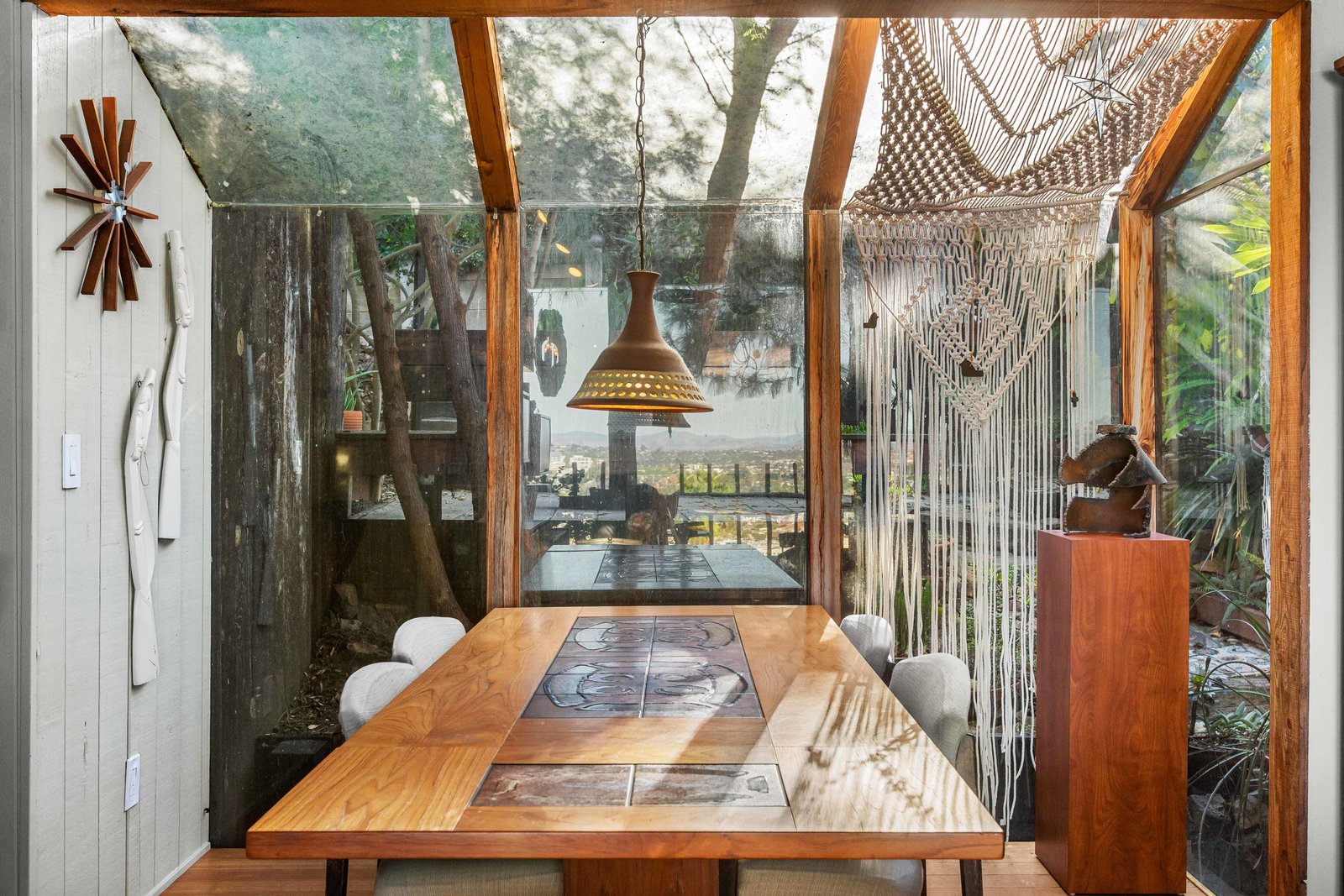 Photo 8 of 16 in Check Out This Vintage Post-and-Beam Near San Diego ...