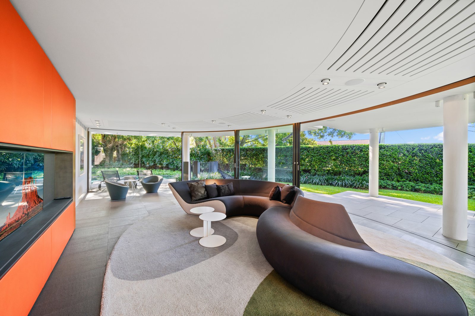Photo 9 of 12 in Sydney’s 1960s Oculus House Is for Sale After an Award ...