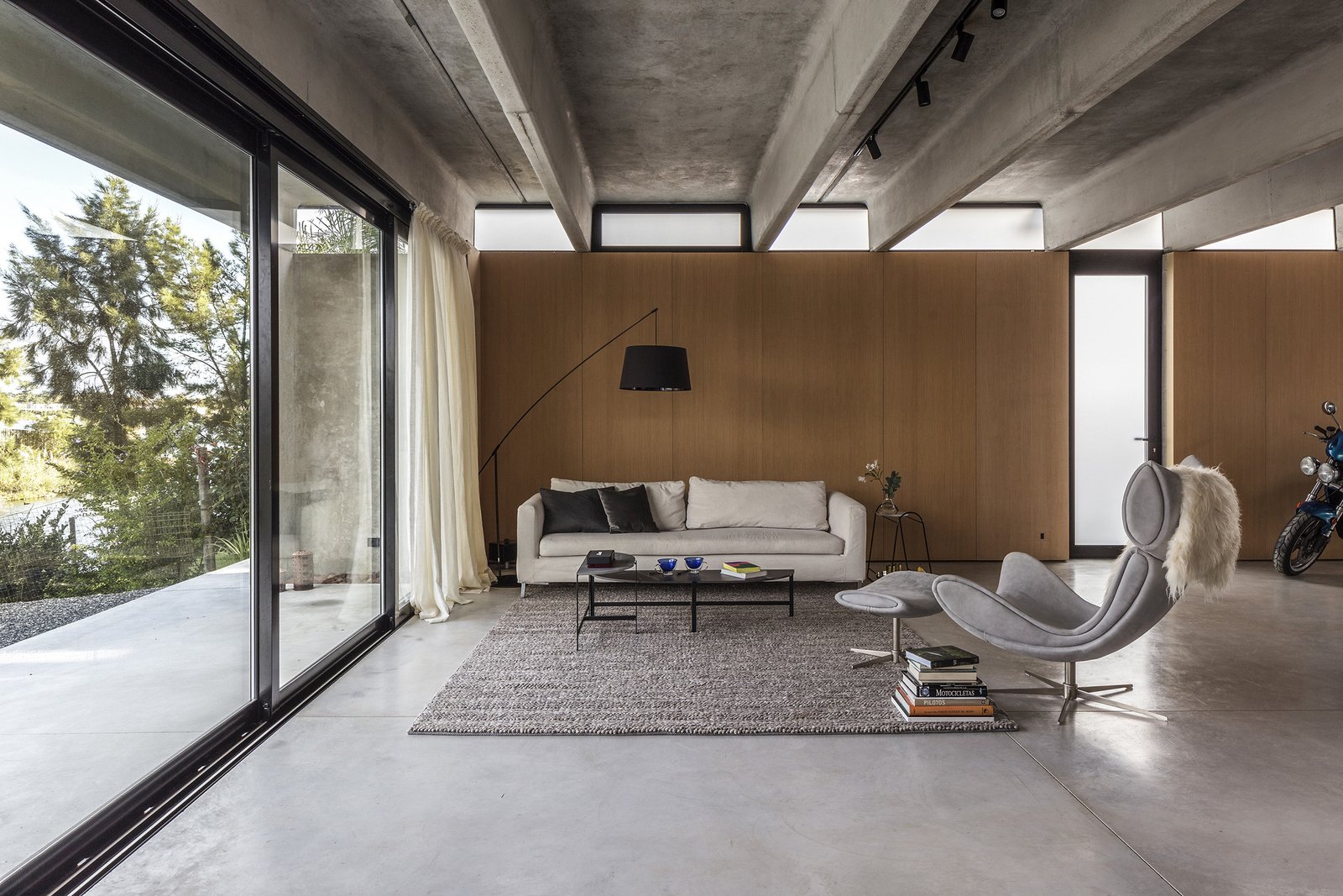 Photo 5 of 11 in Prefab Design Paves the Way for a Zen-Inspired Home in ...