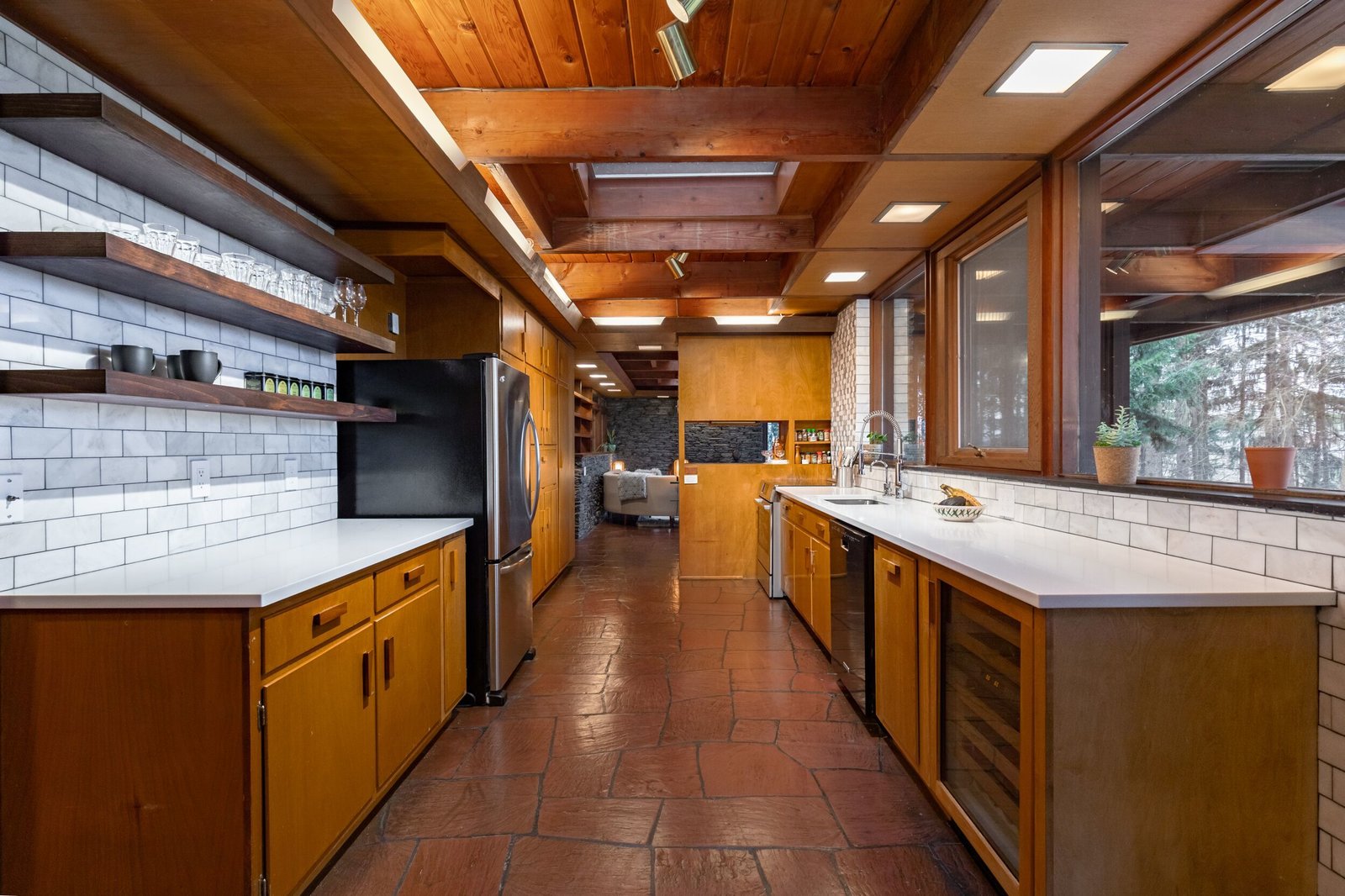 Photo 5 of 8 in A Midcentury Retreat by Architect and Usonia Founder ...