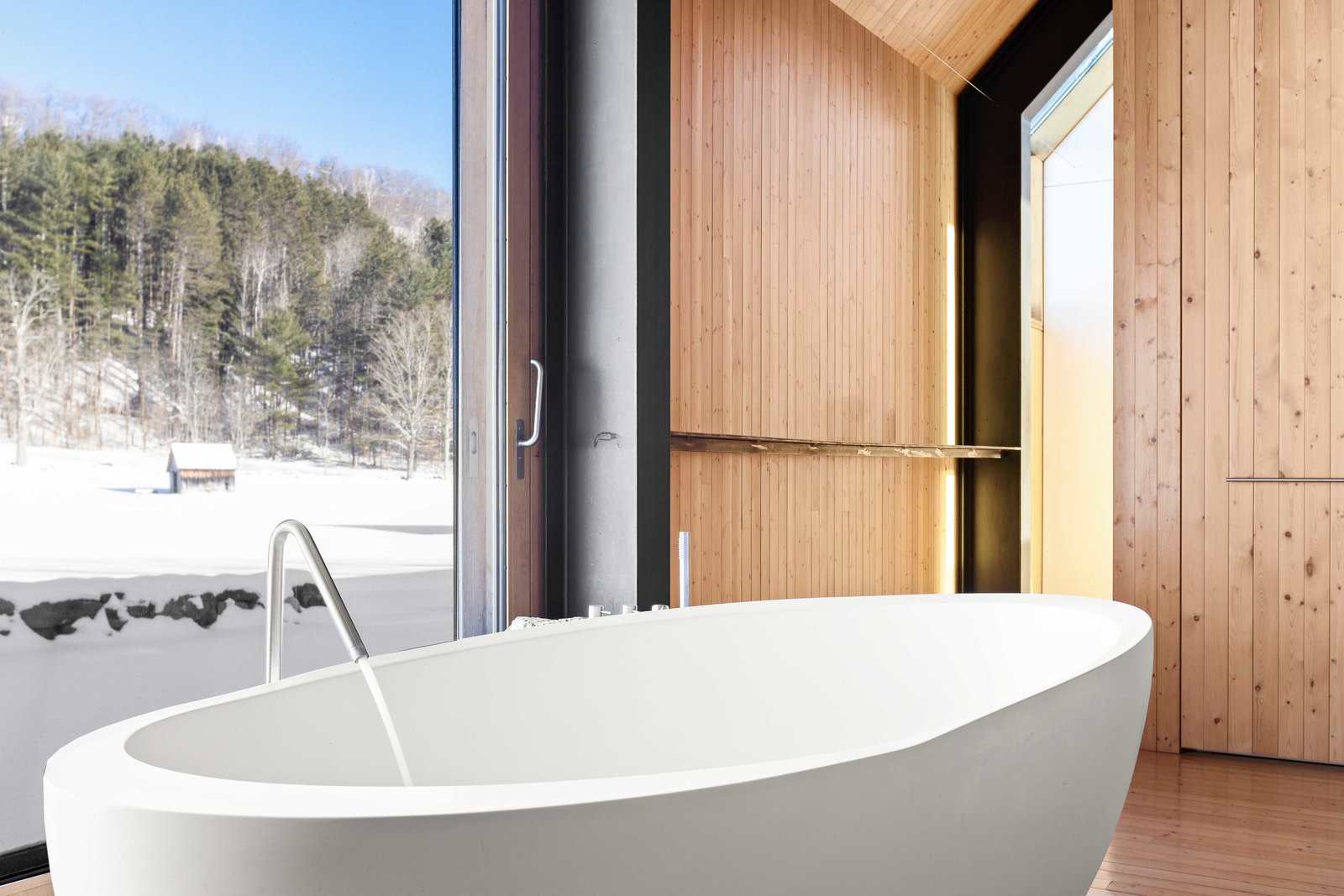 Photo 10 of 18 in Rick Joy’s Vermont Masterpiece Hits the Market Once ...