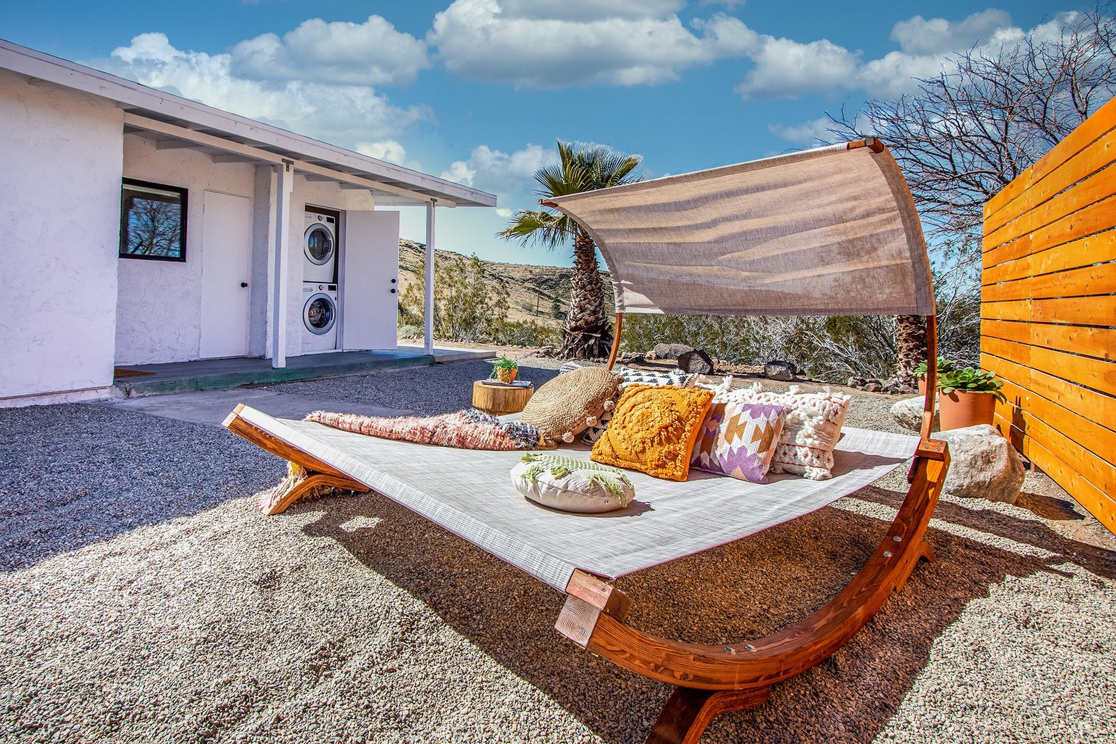 Photo 10 of 11 in Drop Your Bags in This Designer Desert Cabin for ...