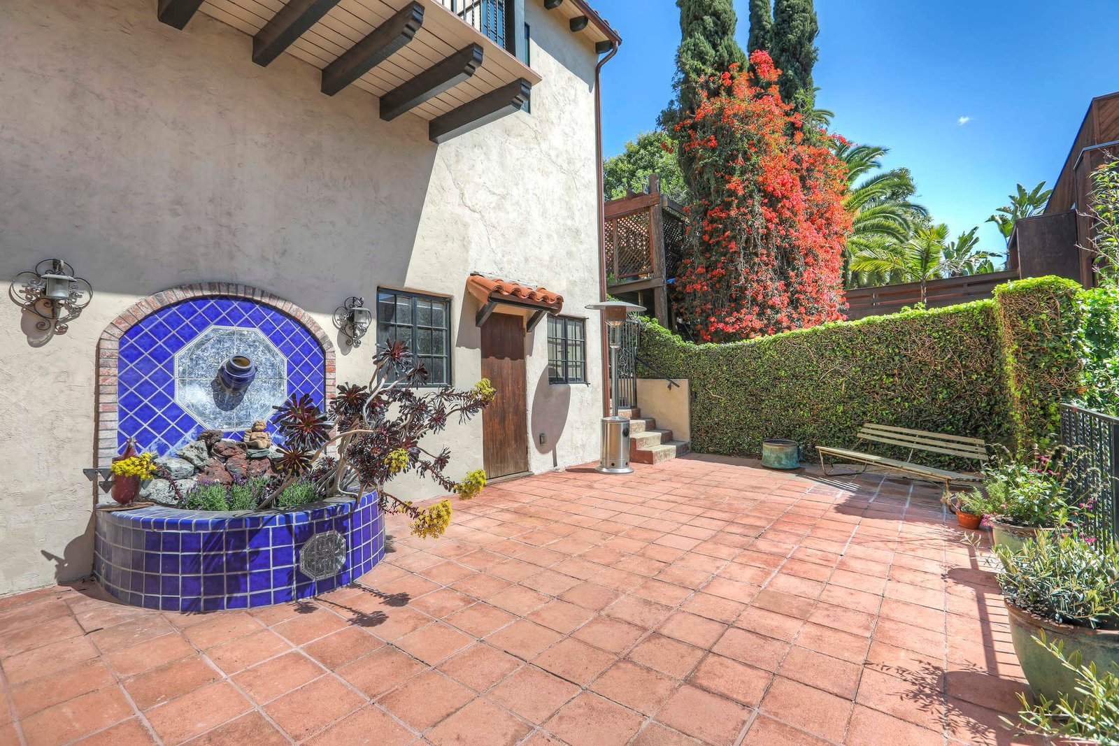 Photo 13 of 15 in Sitcom Actor and Comedian Jason Segel Says Farewell ...