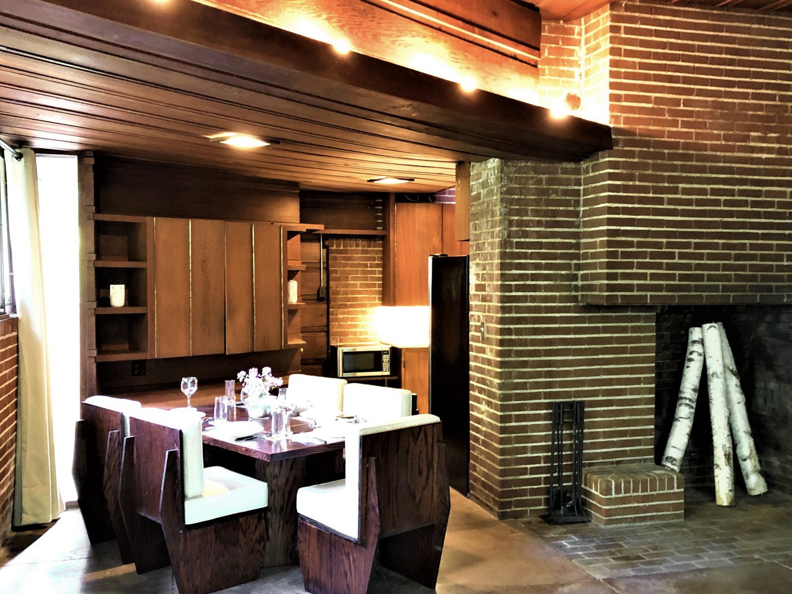 Photo 5 of 10 in One of Frank Lloyd Wright’s First Usonian Houses Hits ...