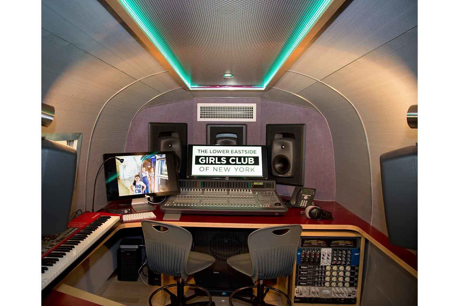 Photo 5 of 13 in A 1958 Airstream Is Recast as a Recording Studio for ...