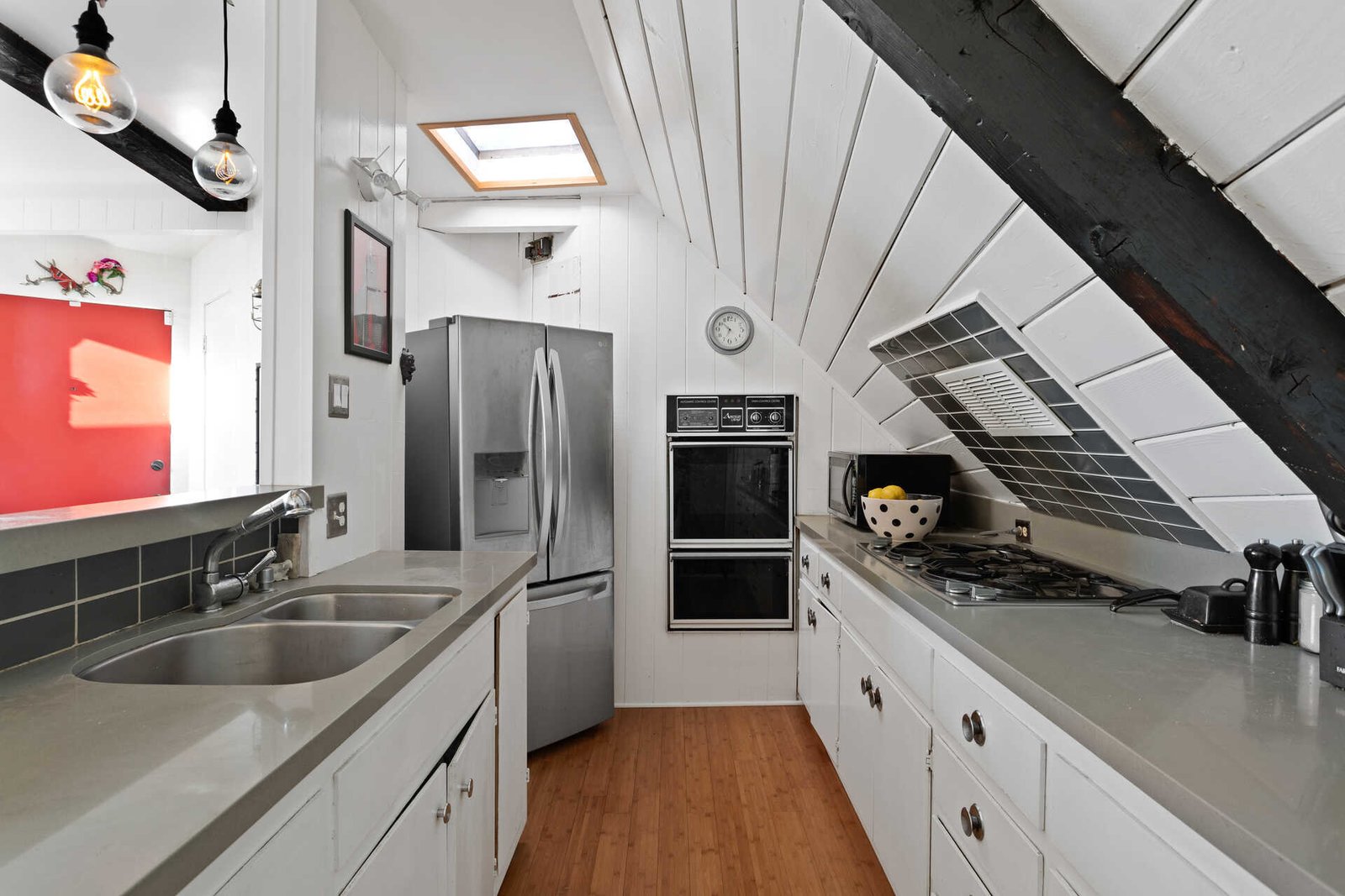 Photo 3 of 15 in A Cantilevered “Boathouse” by Harry Gesner Is Up for ...