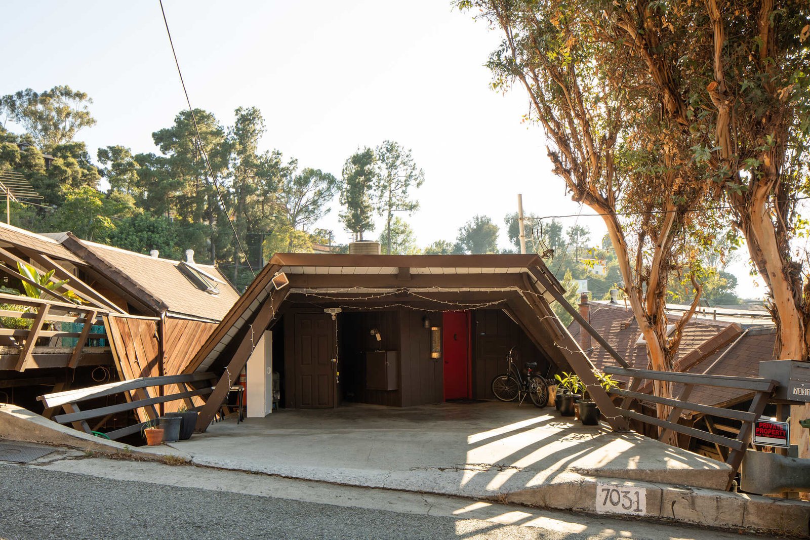 Photo 14 of 15 in A Cantilevered “Boathouse” by Harry Gesner Is Up for ...