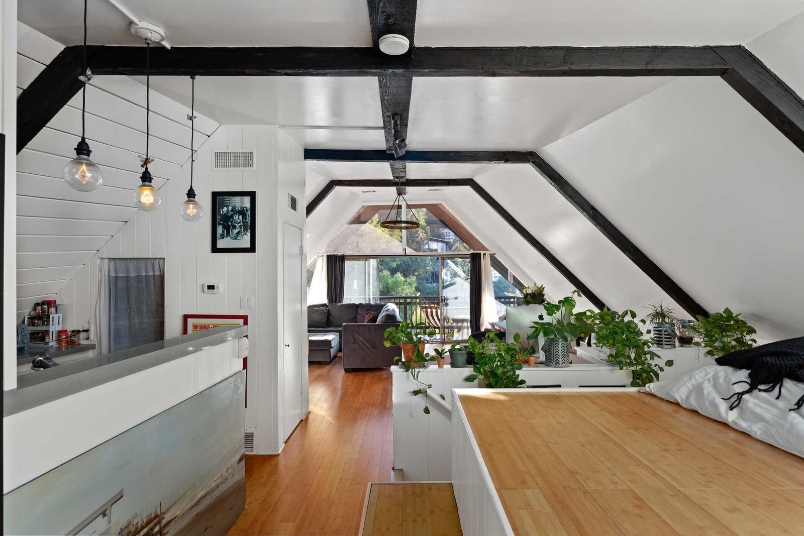 Photo 2 of 15 in A Cantilevered “Boathouse” by Harry Gesner Is Up for ...