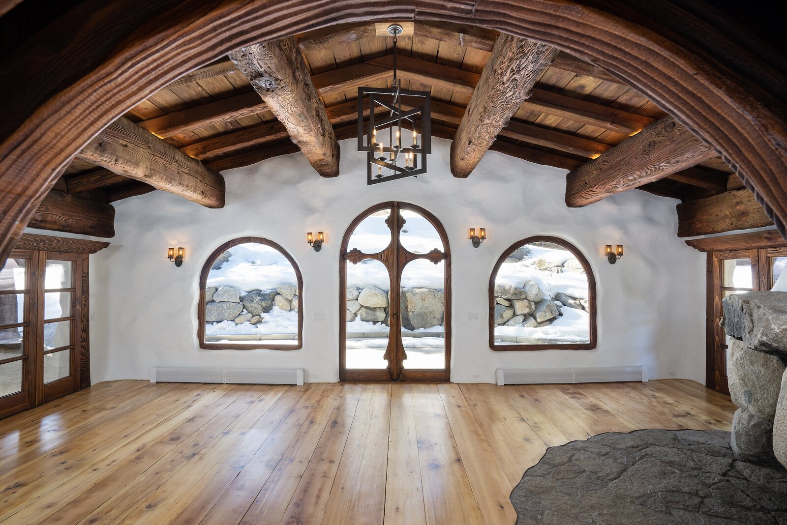 Photo 2 of 15 in Listed for $2.65M, This Bavarian-Style “Snow Haus ...