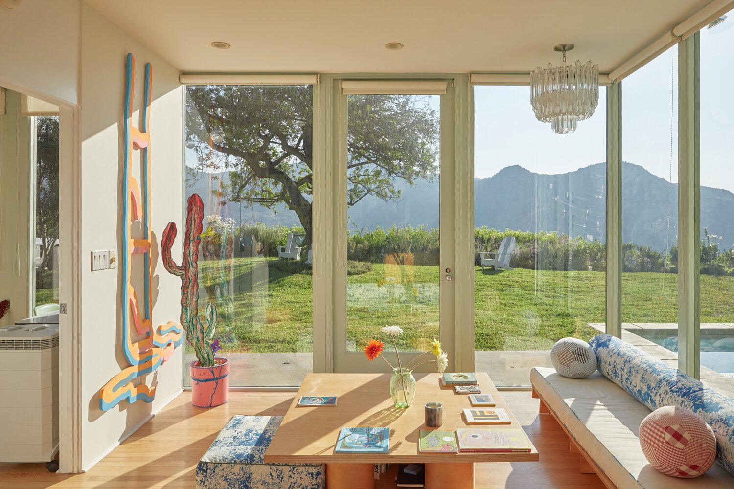 Articles about homecoming+sign on Dwell.com - Dwell