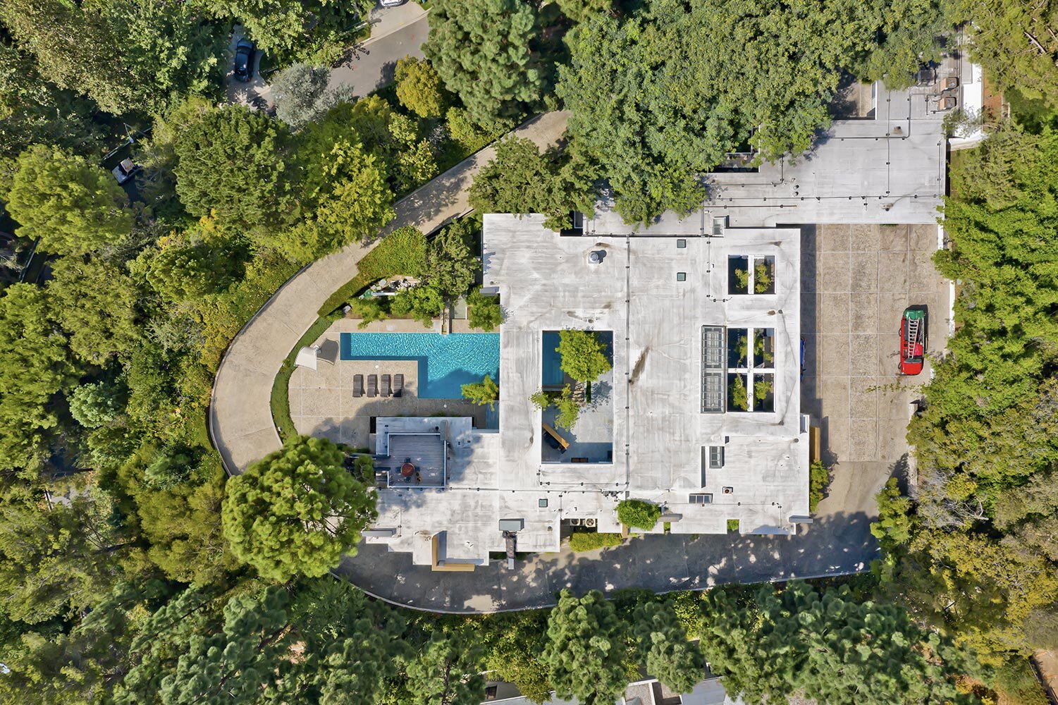 Photo 15 of 15 in The Holt House by Midcentury “Architect to the Stars ...