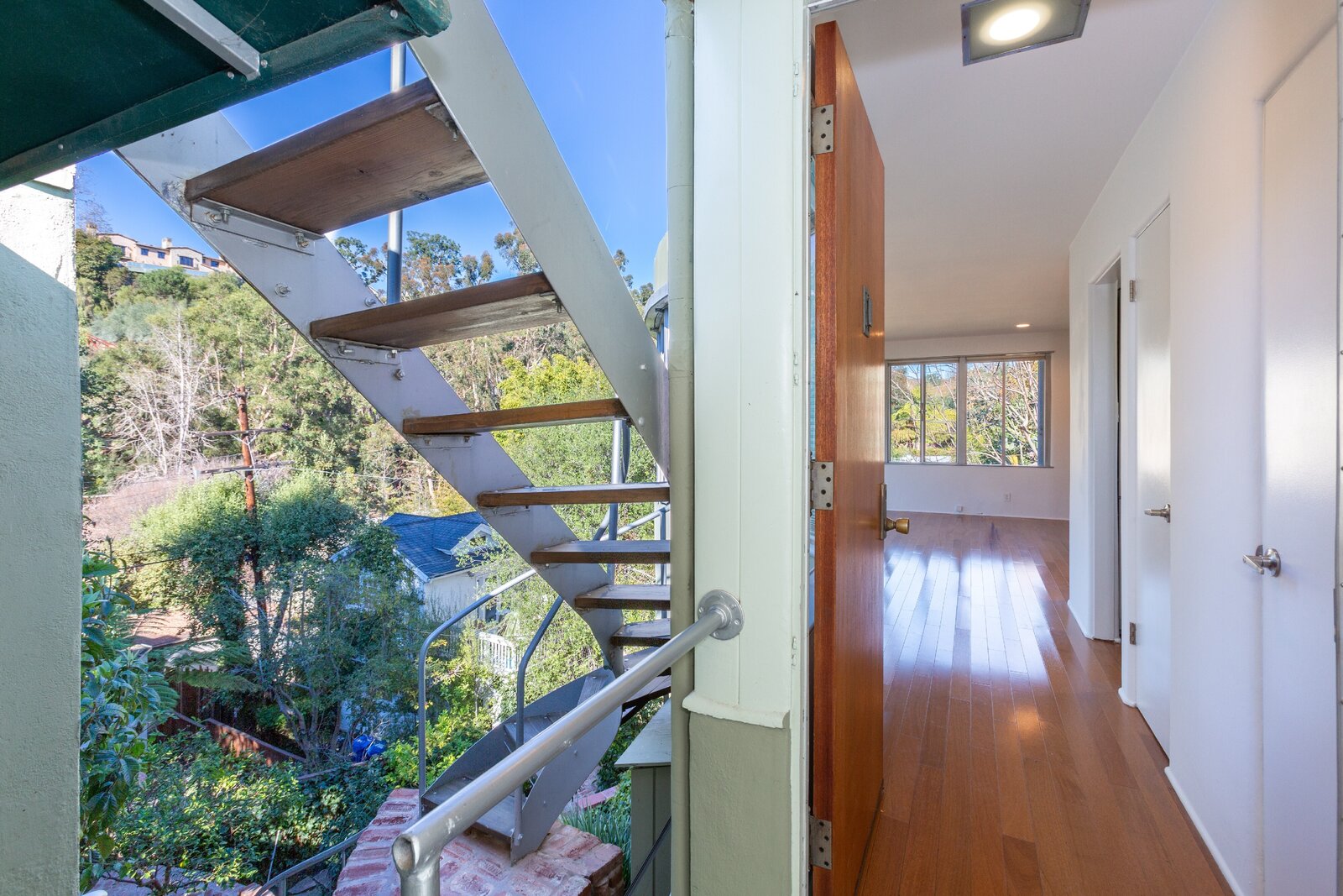 Photo 3 of 9 in A Rare Neutra-Designed Studio Lists for the First Time ...