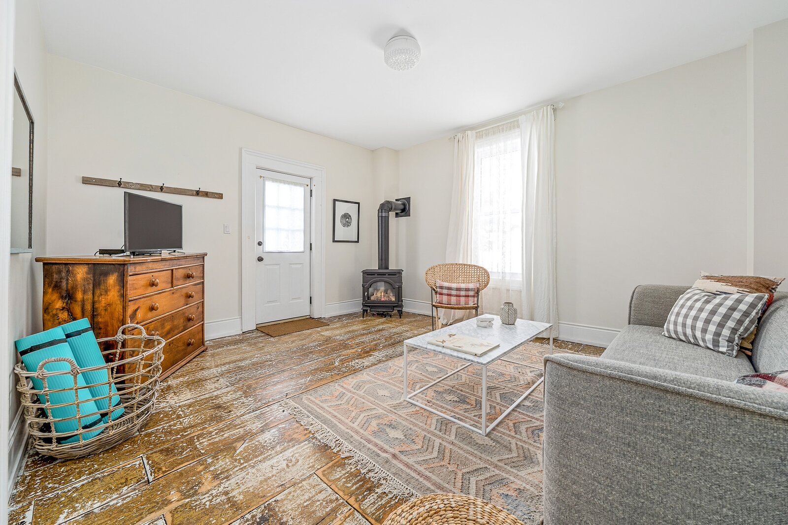 Photo 17 of 22 in Now’s Your Chance to Run Your Own Farmhouse Inn in ...