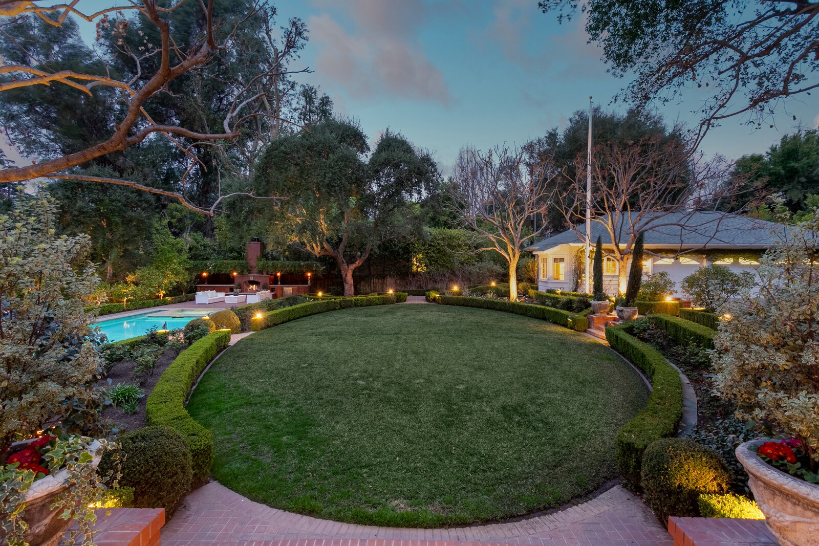 Photo 13 of 15 in David Wallace’s Polished Mansion From “The Office ...