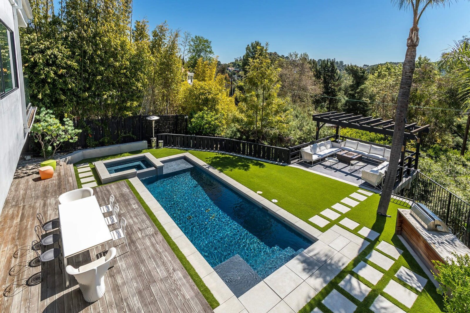 Photo 13 of 14 in A Richard Neutra–Designed Gem Surfaces in Los Angeles ...