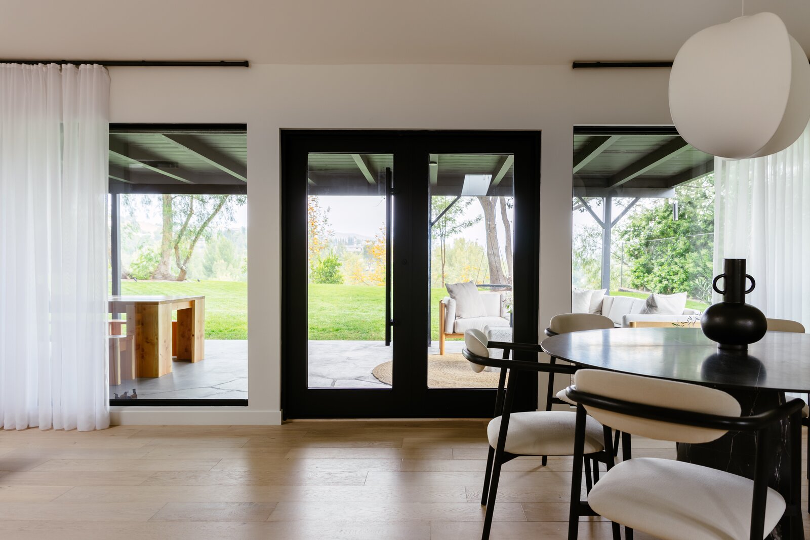 Photo 6 of 11 in A Midcentury Home in L.A. Gets a Japandi-Inspired ...