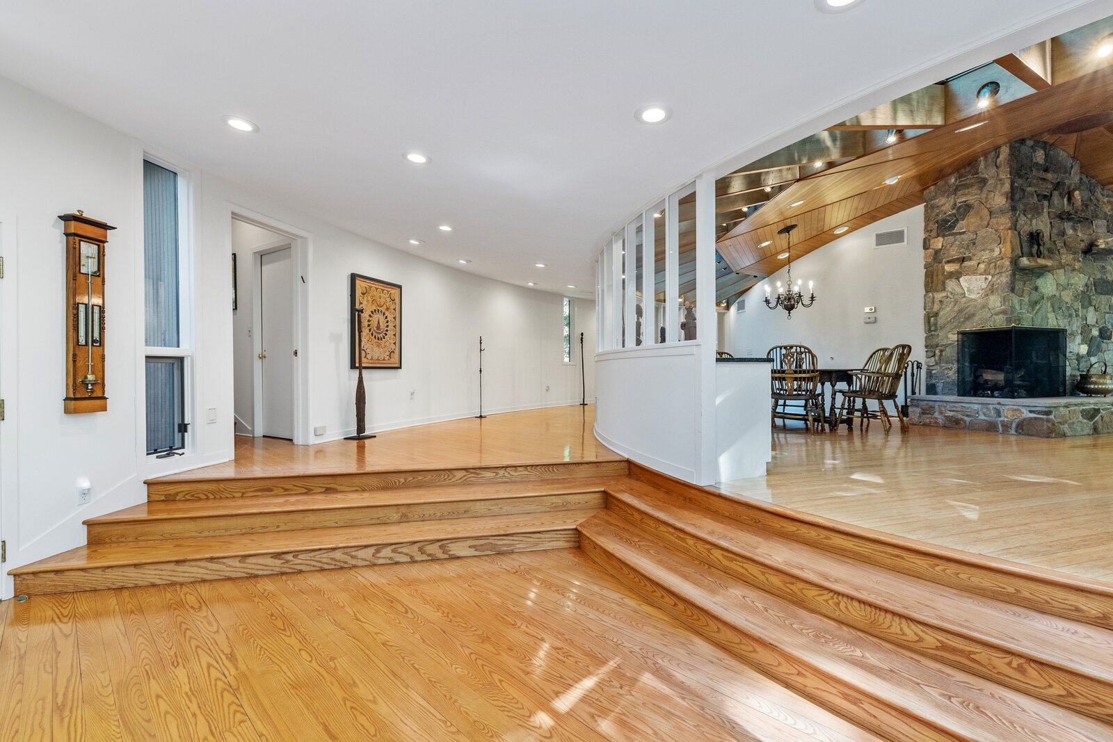 Photo 4 of 14 in A Circular Home With Dizzying Charm Seeks $3.7M in ...