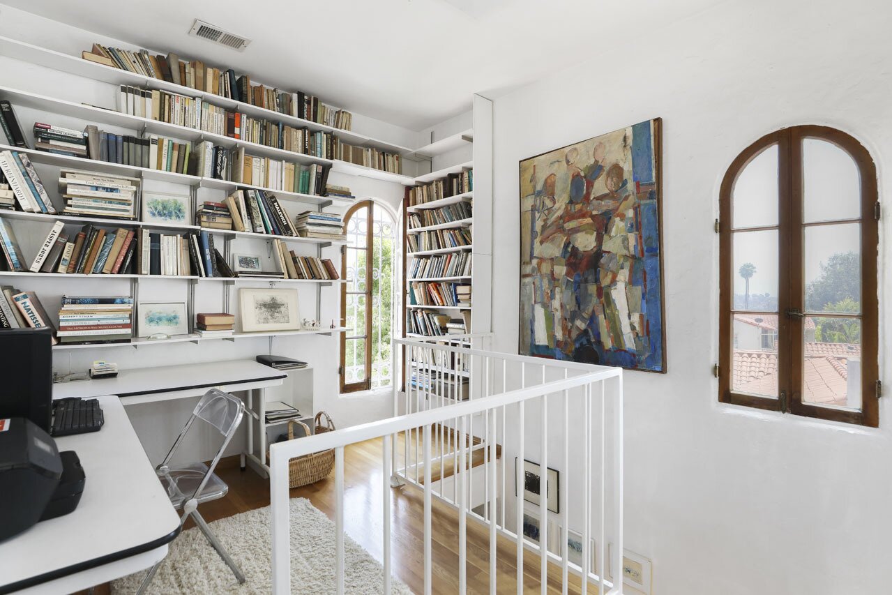 Photo 11 of 14 in A Radiant Spanish-Style Residence Asks $1.7M in Los ...