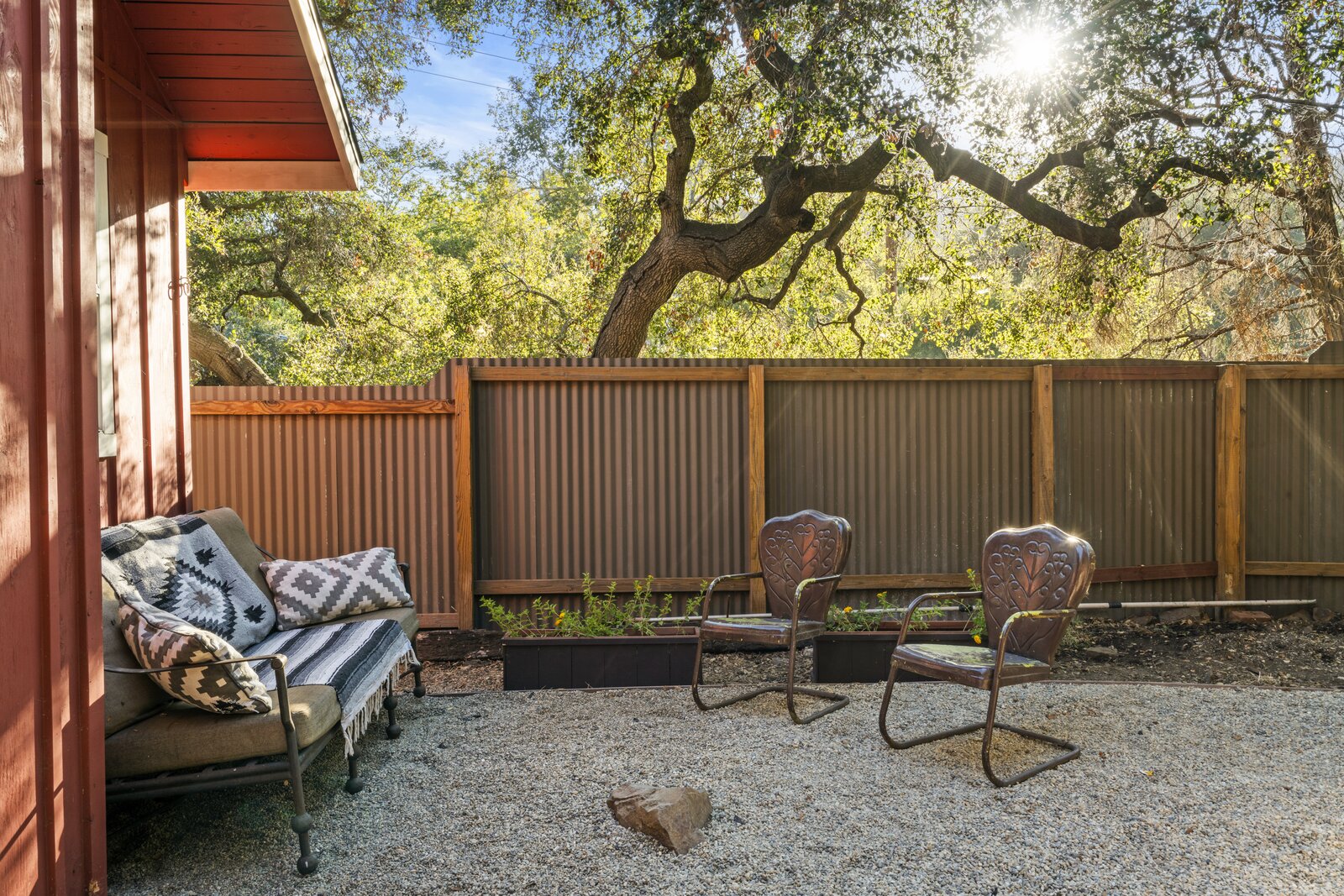 Photo 7 of 11 in A Darling 1940s Cabin in Topanga Canyon Lists for ...