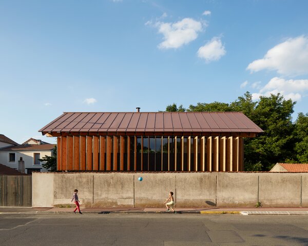 House on the Wall by Arba - Dwell