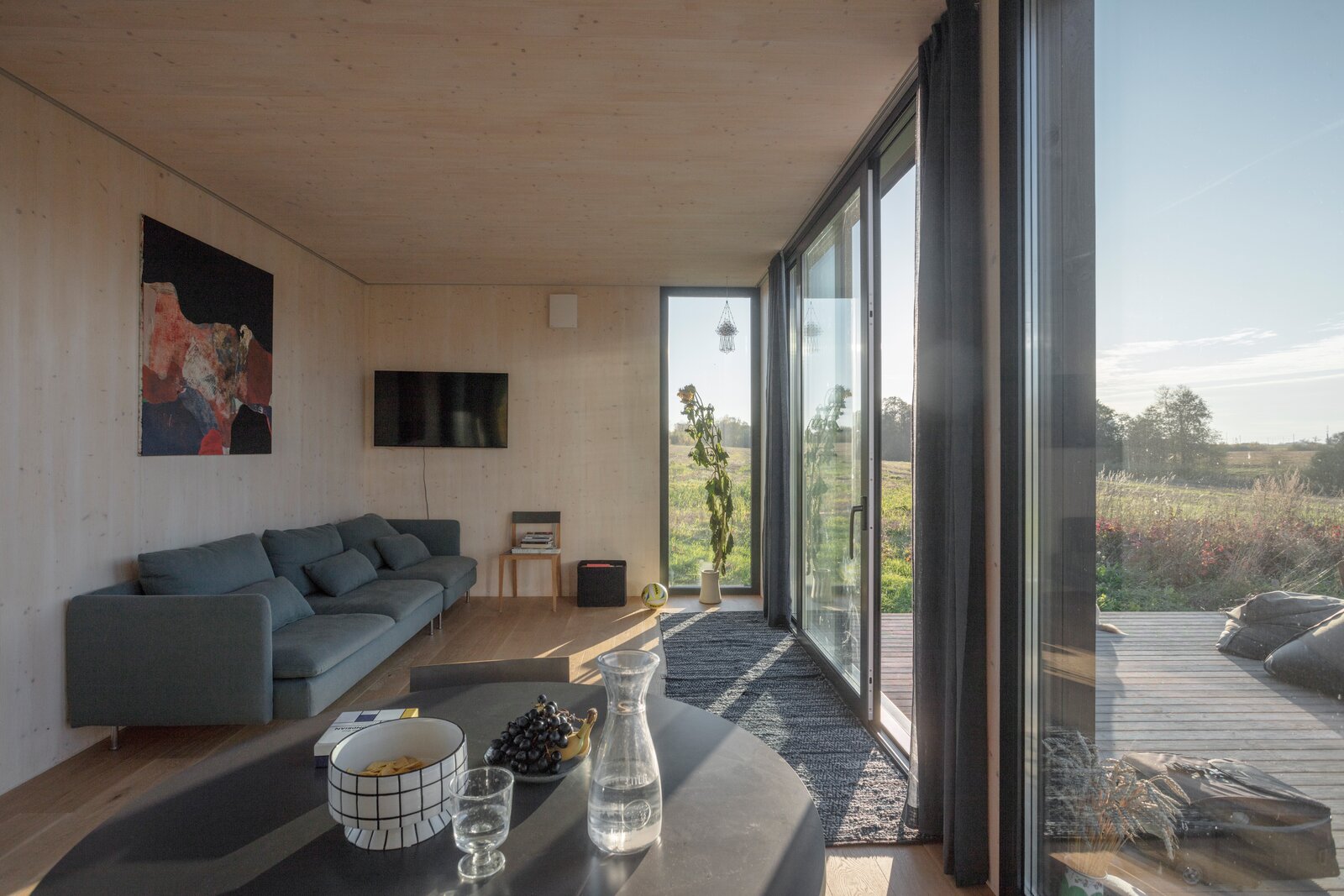 Photo 3 of 8 in With Natural Materials and an Unfussy Attitude, a ...