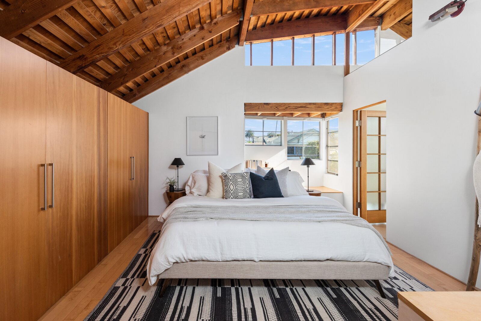 Photo 13 of 18 in Architect Frederick Fisher’s Caplin House—Designed ...