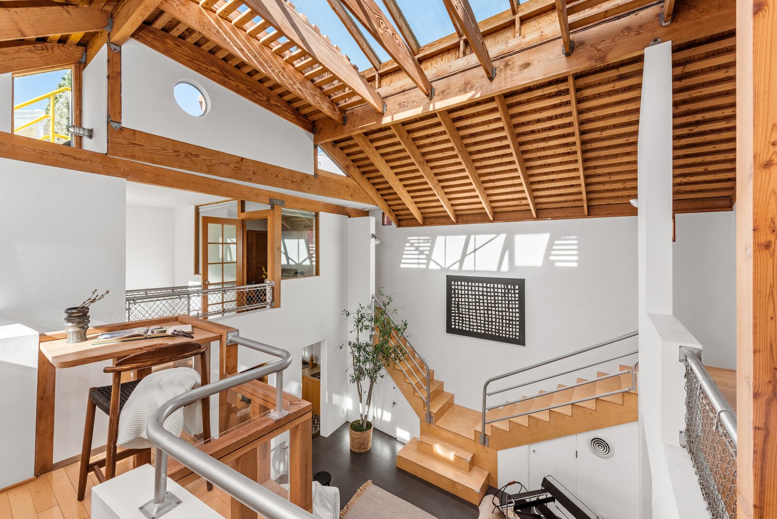 Photo 3 of 18 in Architect Frederick Fisher’s Caplin House—Designed ...