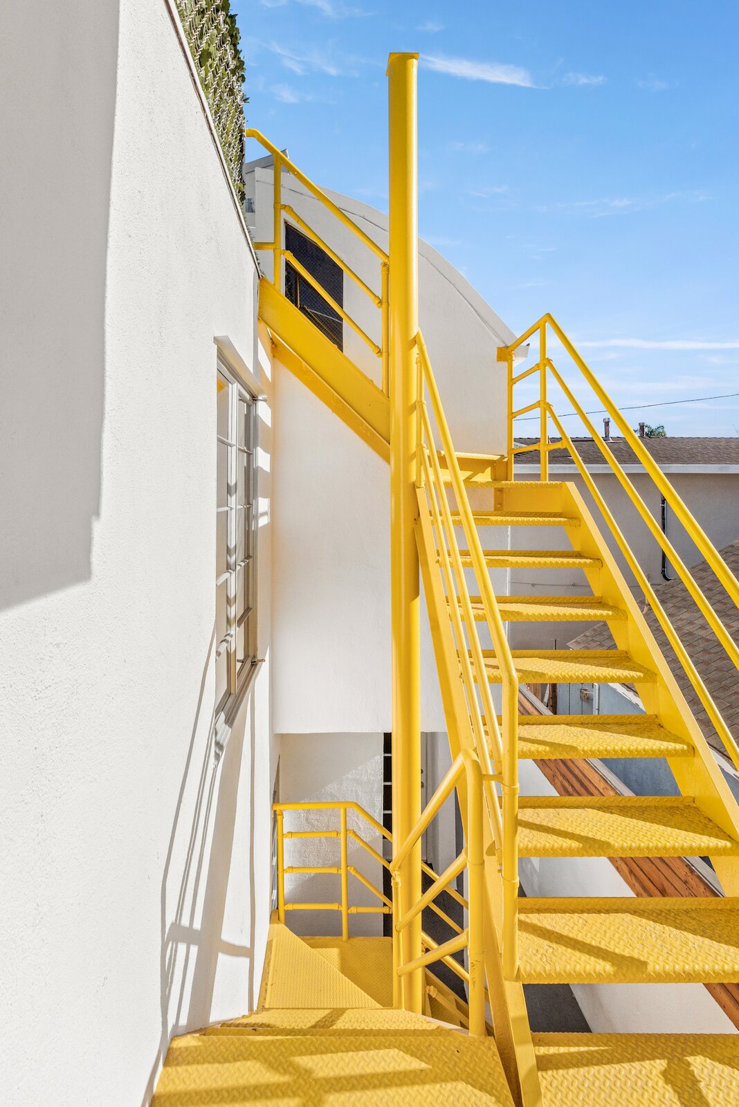 Photo 16 of 18 in Architect Frederick Fisher’s Caplin House—Designed ...