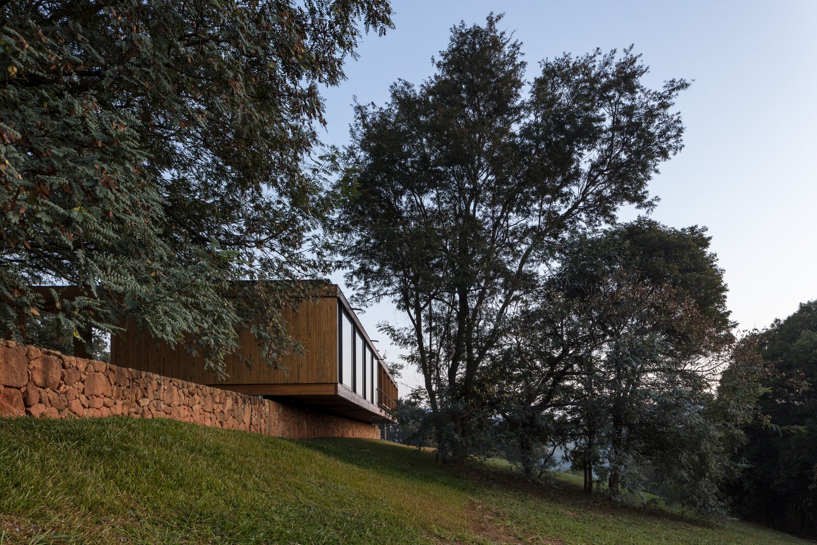 Photo 14 of 16 in A Set Designer’s House in Brazil Blends Colonial ...