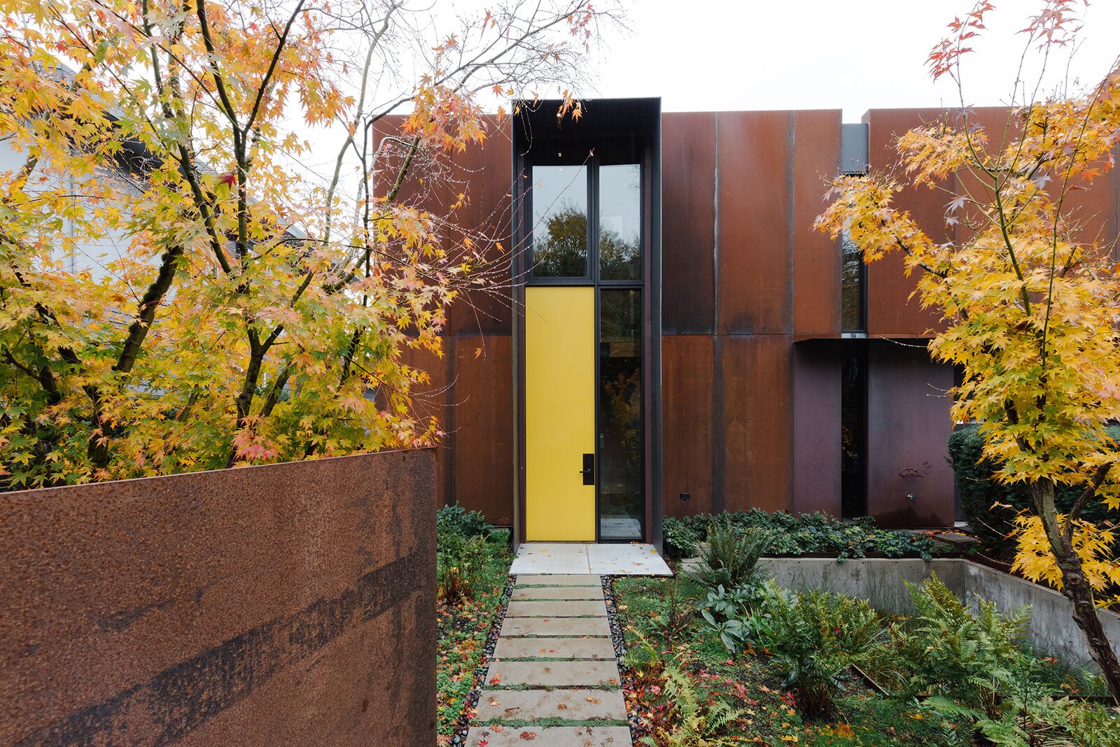 A Seattle Inventor’s Home Does Double Duty as a Working Laboratory - Dwell