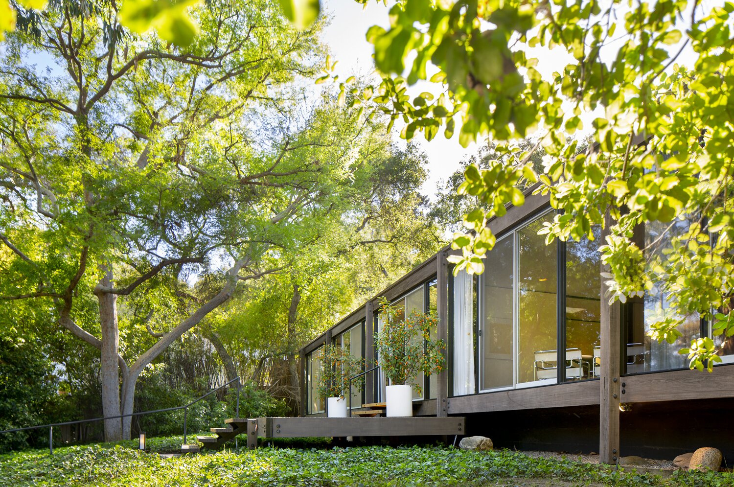 Photo 2 of 13 in A Wood-and-Glass Midcentury by Craig Ellwood Lists for ...