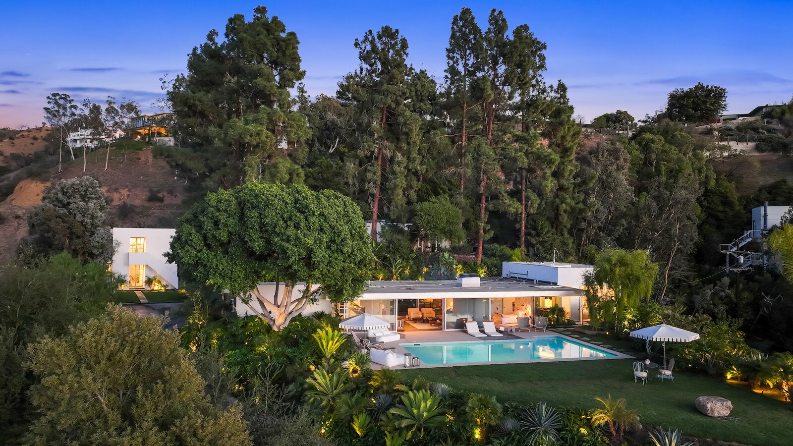 Richard Neutra’s Boxcar–Style Loring House Lists for $8M in the ...