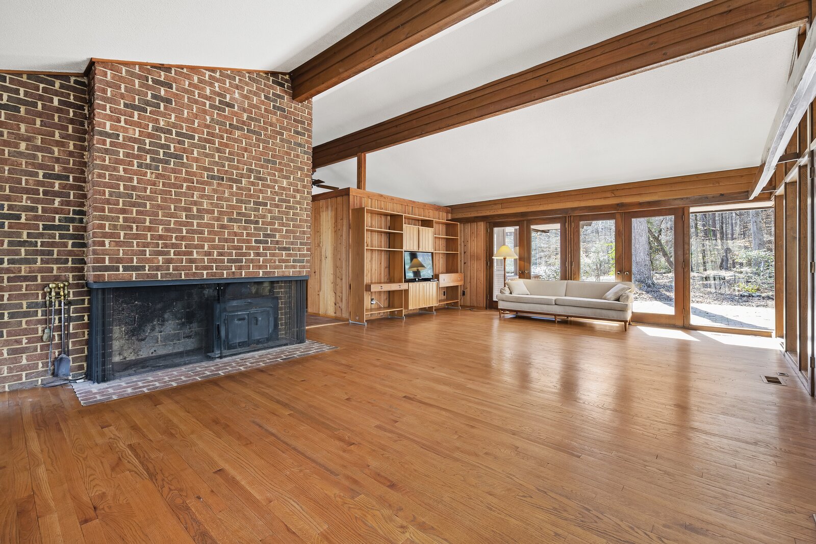 Photo 3 of 8 in A ’70s North Carolina Home With Towering Windows Lists ...