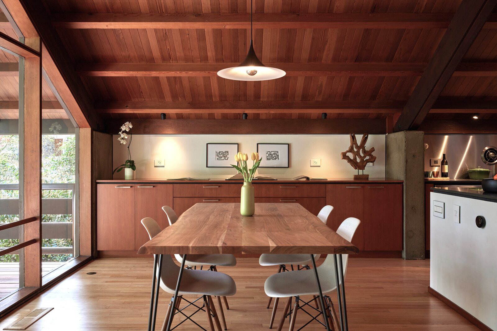 Photo 5 of 14 in A Japanese-Influenced Midcentury Lists for $1.5M in ...