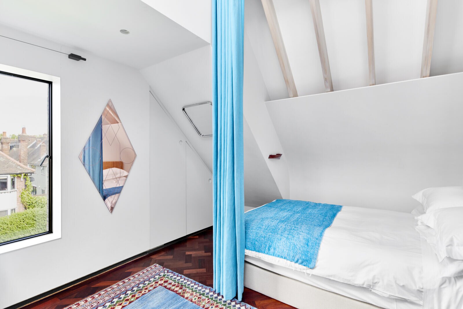 Photo 13 of 16 in An Architect Couple’s Asymmetrical Home With a Next ...