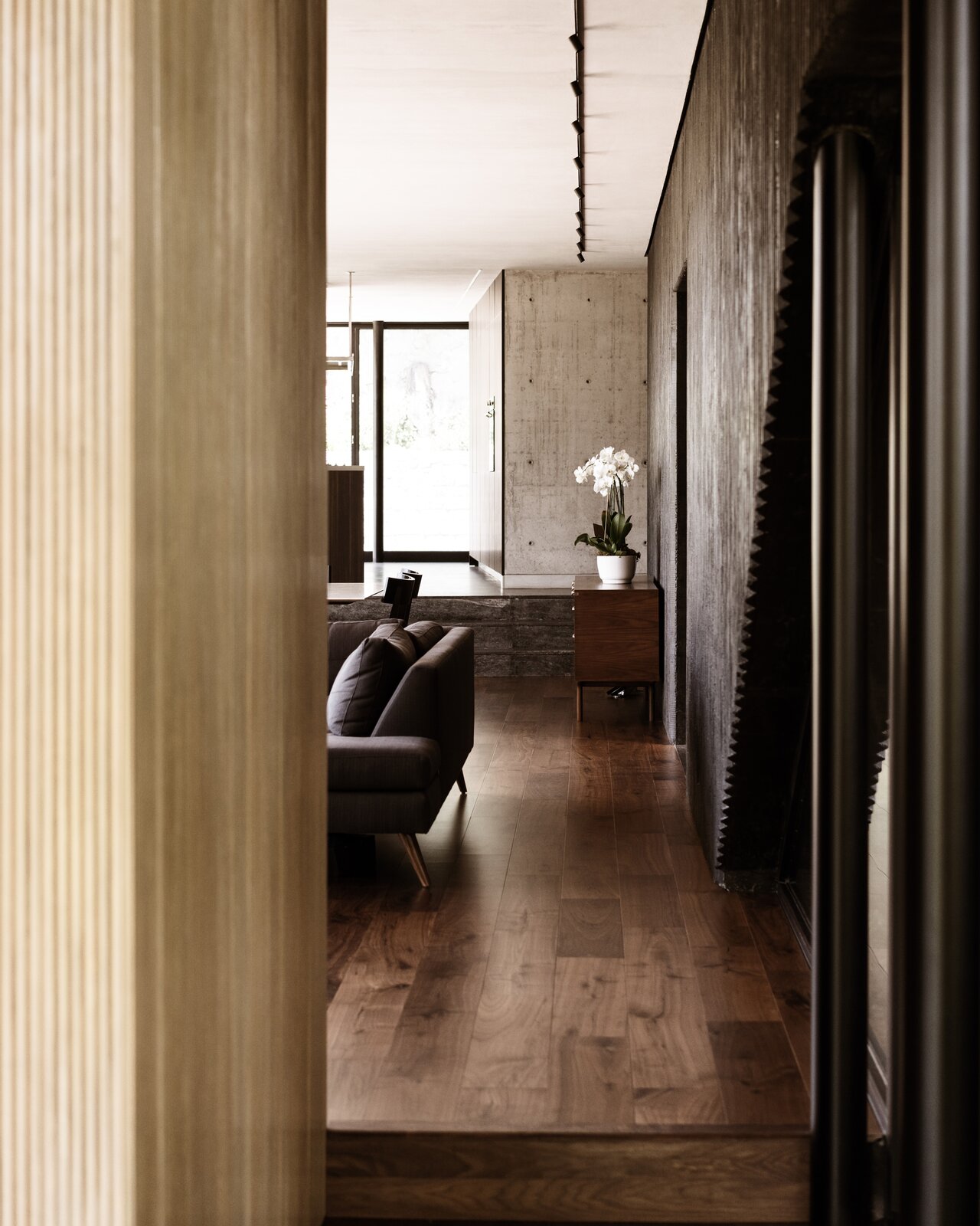 Photo 7 of 17 in A Dark Serpentine Structure Works as a Surprisingly ...