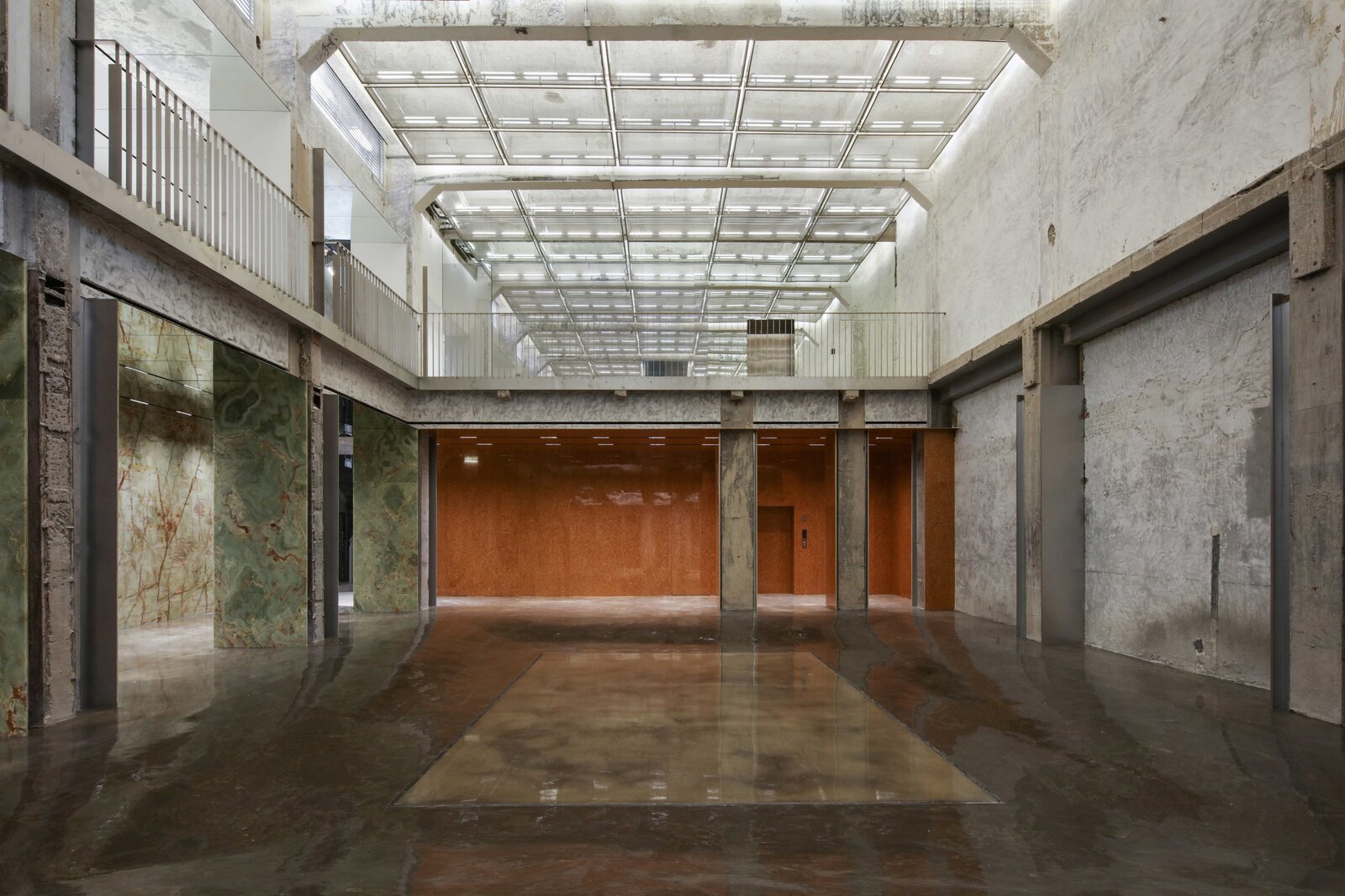 Photo 12 of 12 in Licheng Ling’s Shanghai Is the Other City That Never ...