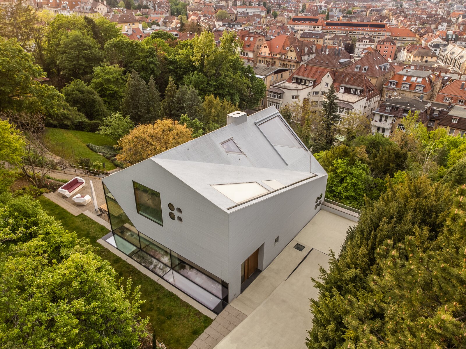 Photo 3 of 8 in Gaze Upon Stuttgart From This Monolithic Hillside Home ...