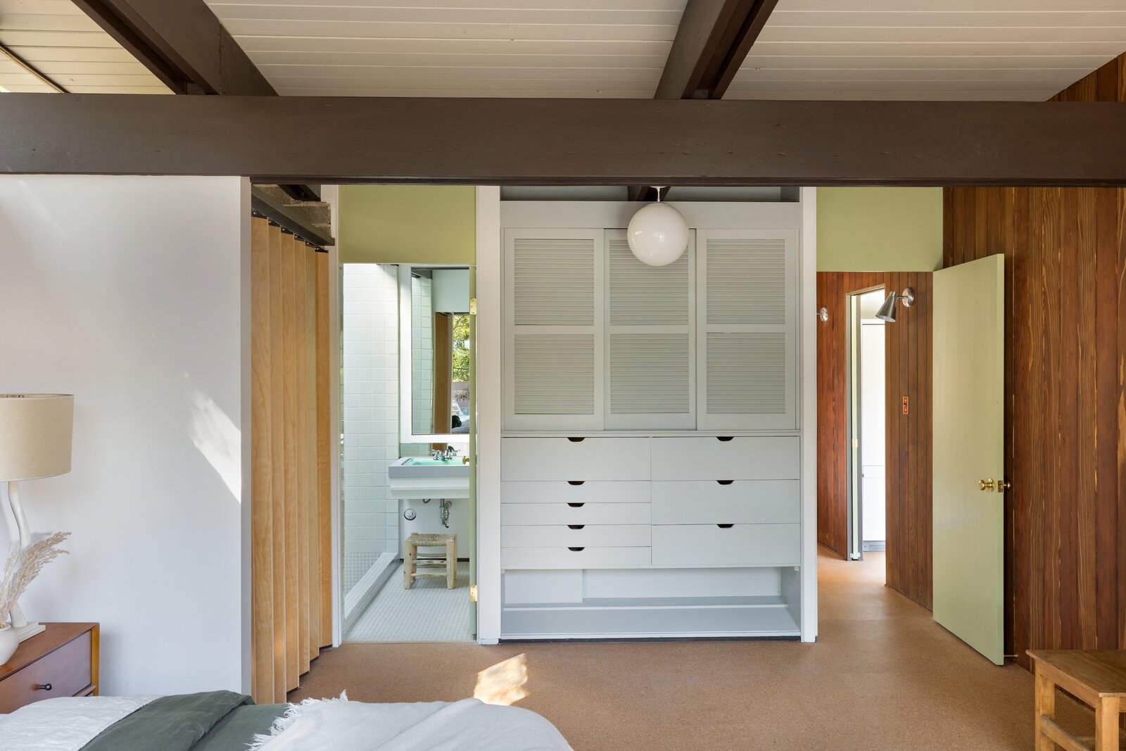 Photo 8 of 11 in Celebrated Architect Ray Kappe’s First Single-Family ...