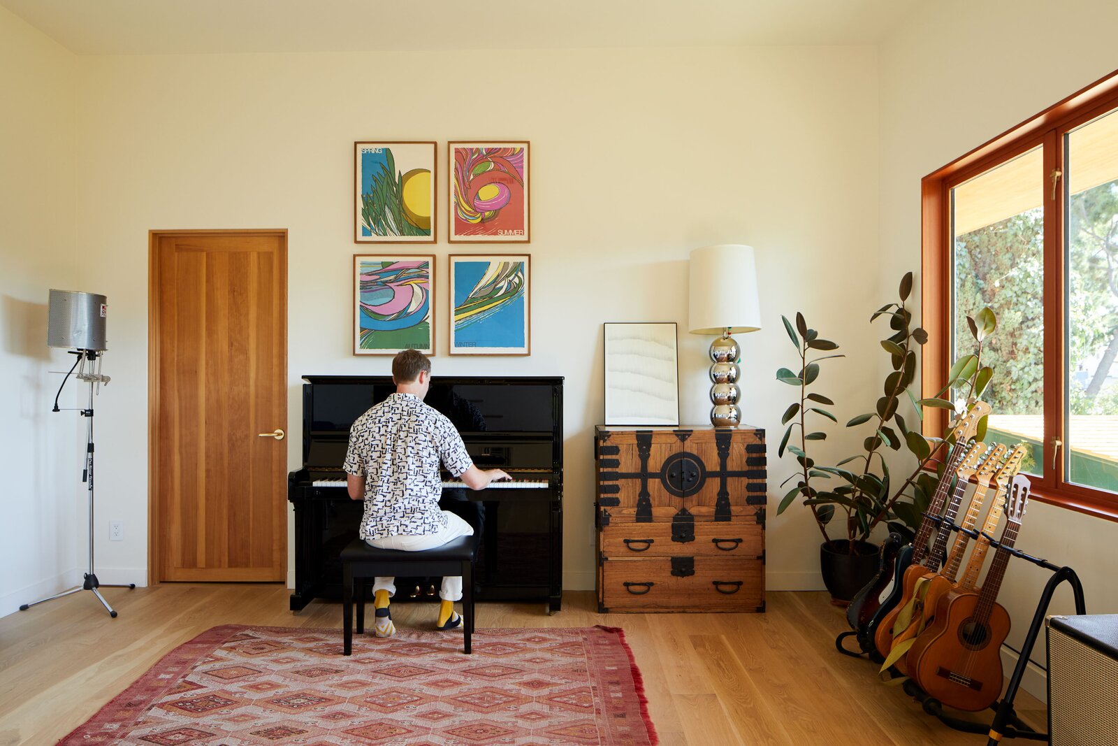 Photo 11 of 15 in A Los Angeles Musician’s Shed-Roofed Home Gets a ...