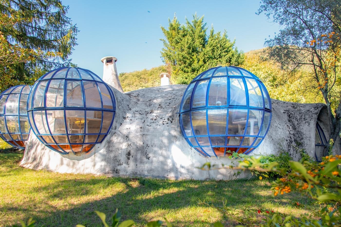 Photo 8 of 9 in A Bubbly Building Fit for a Hobbit Pops Up for €380K in ...