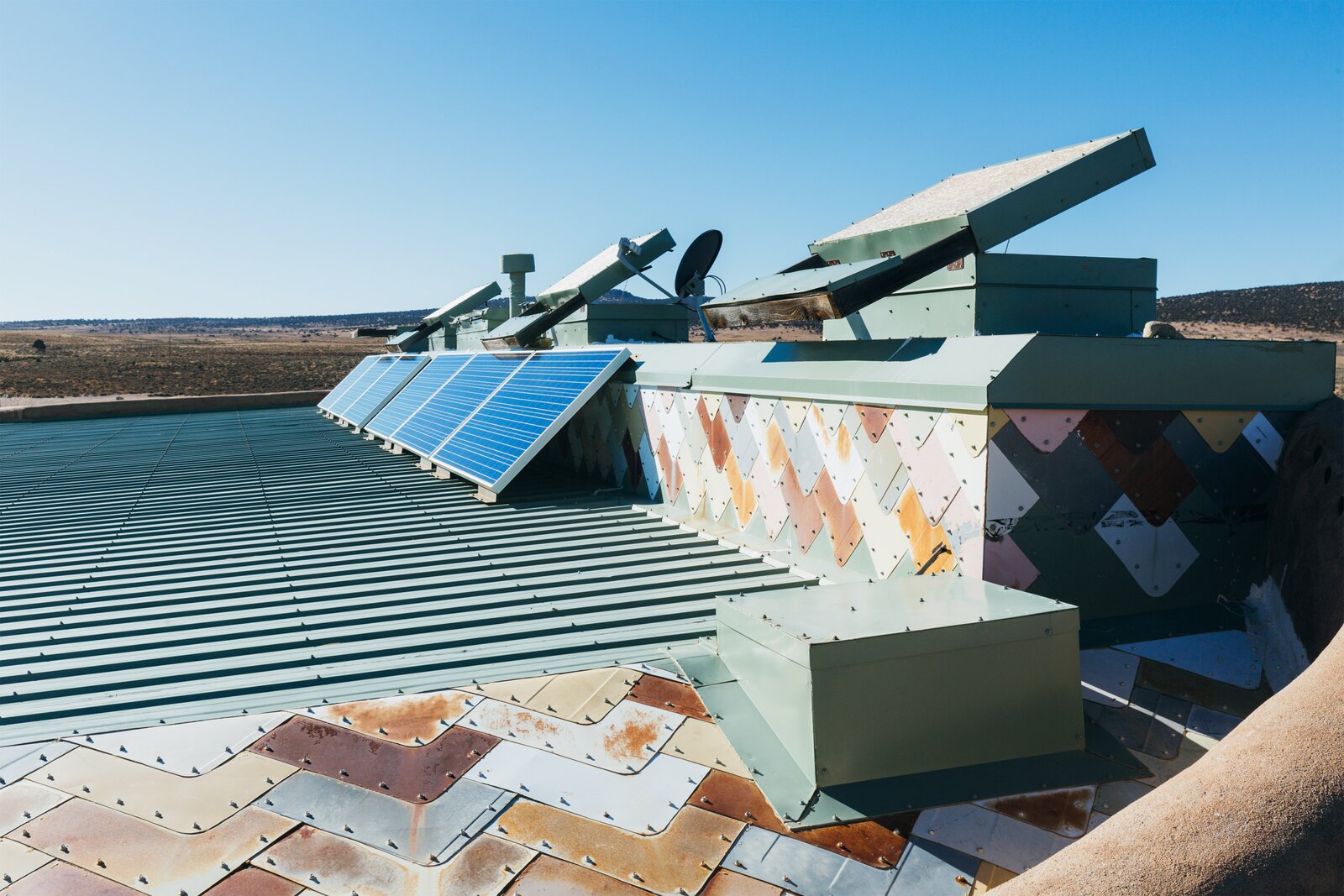 Photo 9 of 11 in A New Generation of Earthship Owners Looks for Climate ...