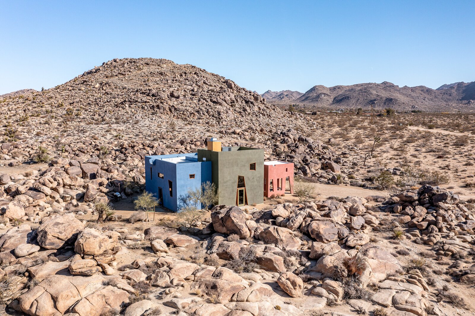 Photo 2 of 7 in One Night in Joshua Tree’s Multicolored, Cubist ...