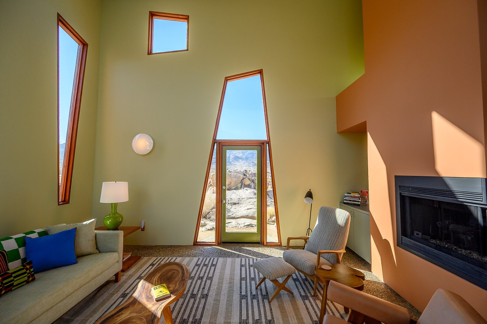 Photo 3 of 7 in One Night in Joshua Tree’s Multicolored, Cubist ...