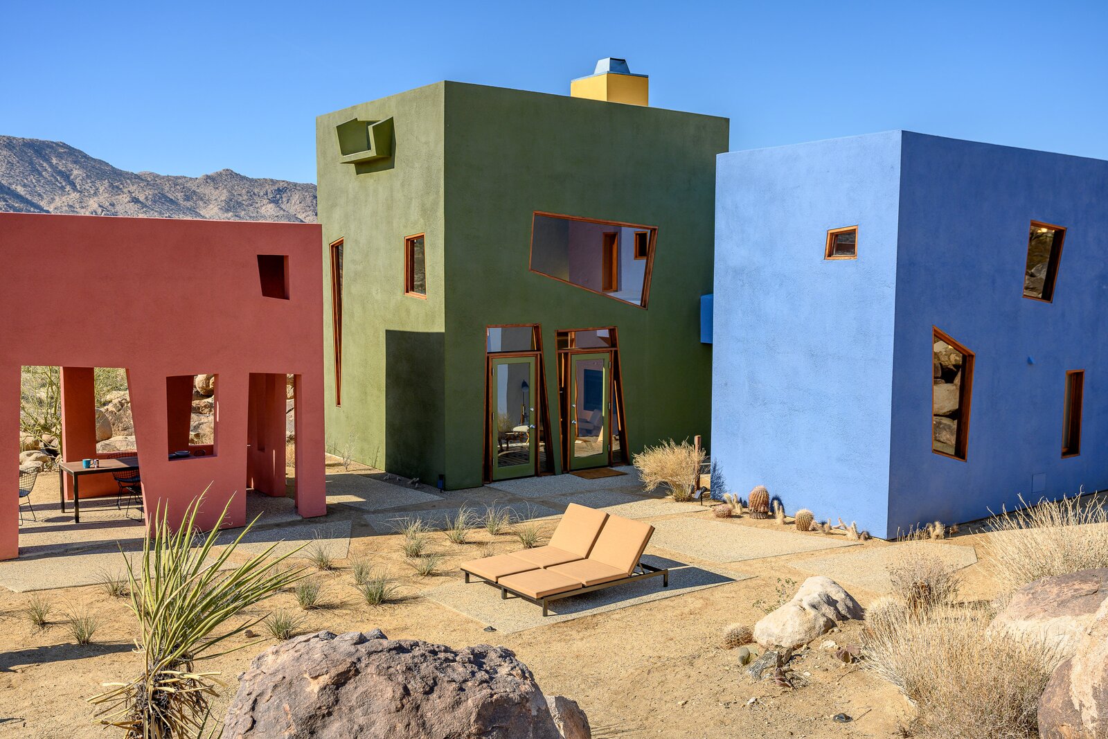 Photo 4 of 7 in One Night in Joshua Tree’s Multicolored, Cubist ...