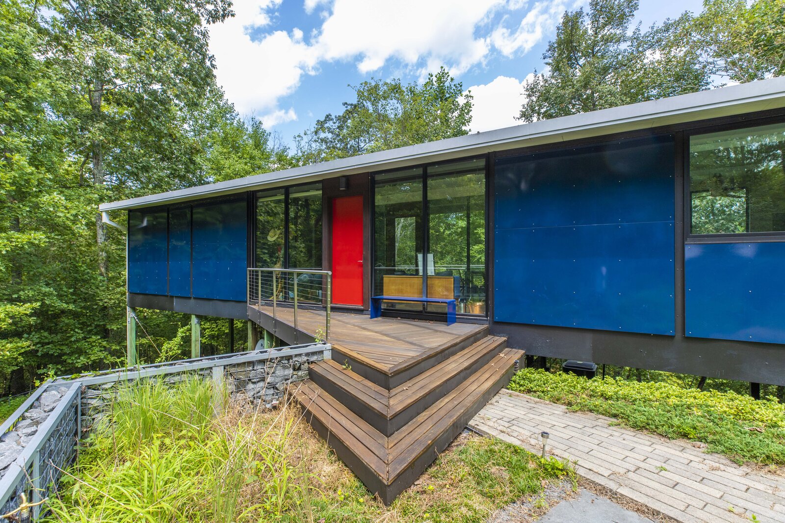 One of the First FlatPak Prefab Homes Hits the Market for $1.2M - Dwell